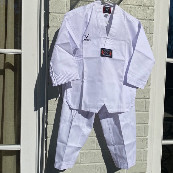 Vision | Costumes | Vision Taekwondo Classic Uniform White V Neck 40 ...